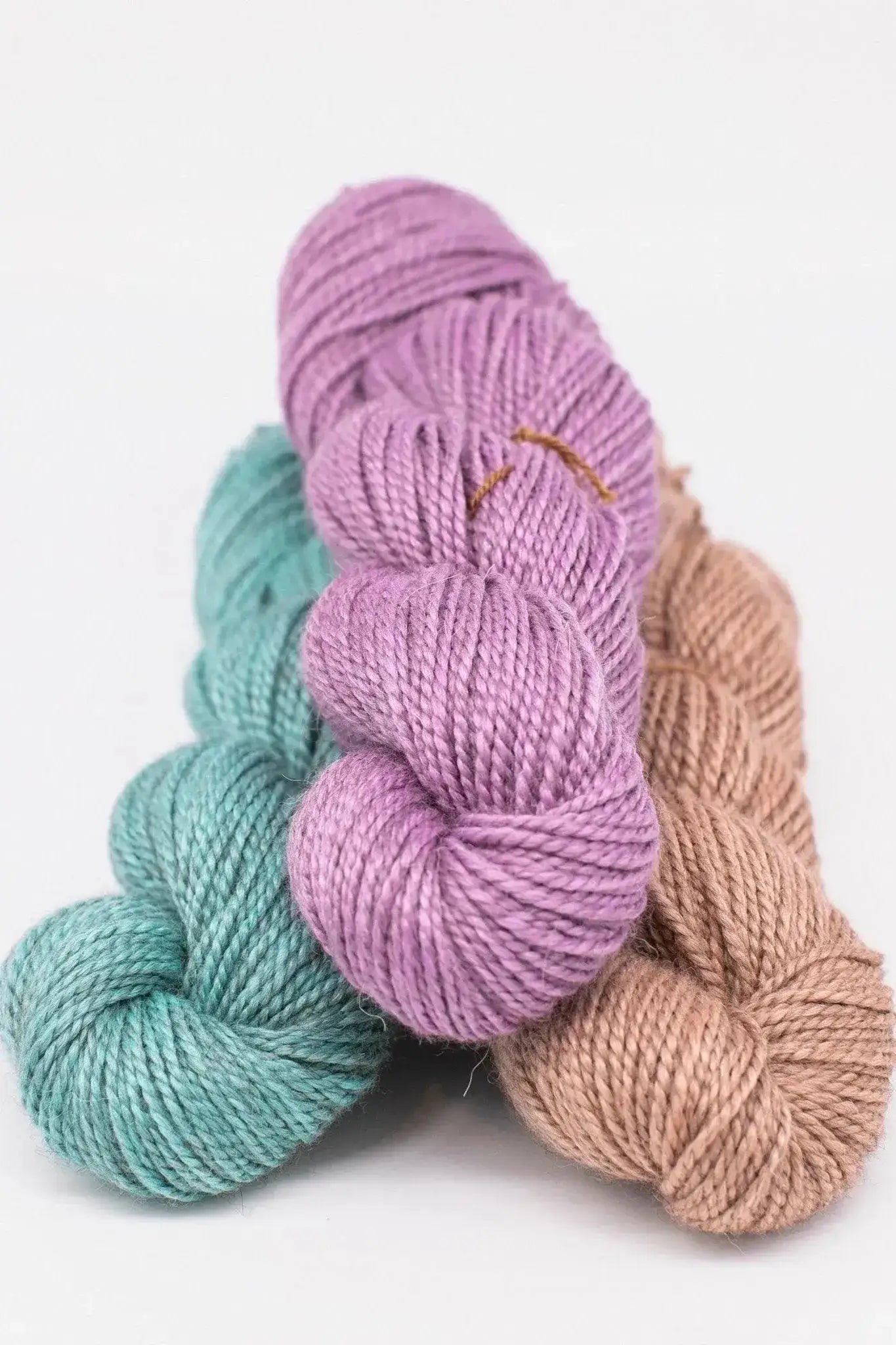 Wool Yarn For Knitting, Crochet & Weaving - Merino & Blend - Apricot ...